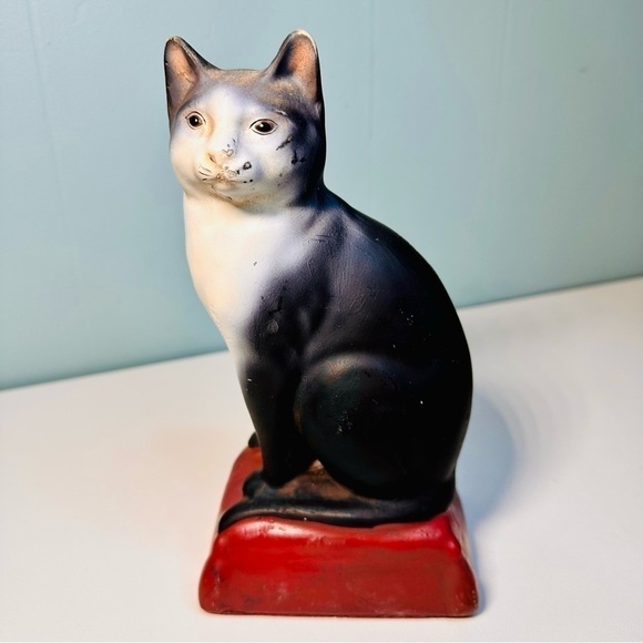 Unique Vintage | Accents | 7s Vintage Cat Statue Heavy Resin Black ...